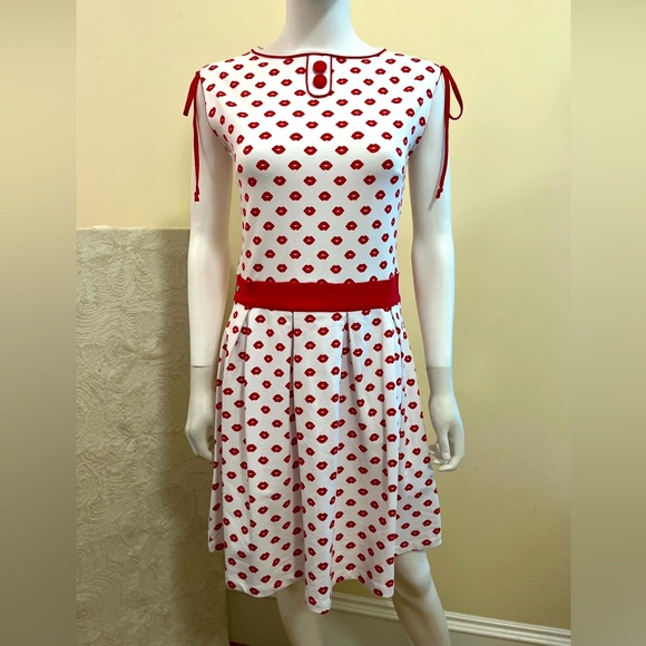 Mademoiselle YeY | Dresses | Mademoiselle Yeye Modcloth Retro Pinup Lipstick Coquette Dress ...